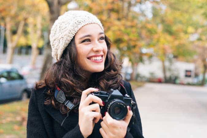 Are You Holding Your Camera Properly? : NYIP Photo Artilce Are You Holding Your Camera Properly? : NYIP Photo Artilce